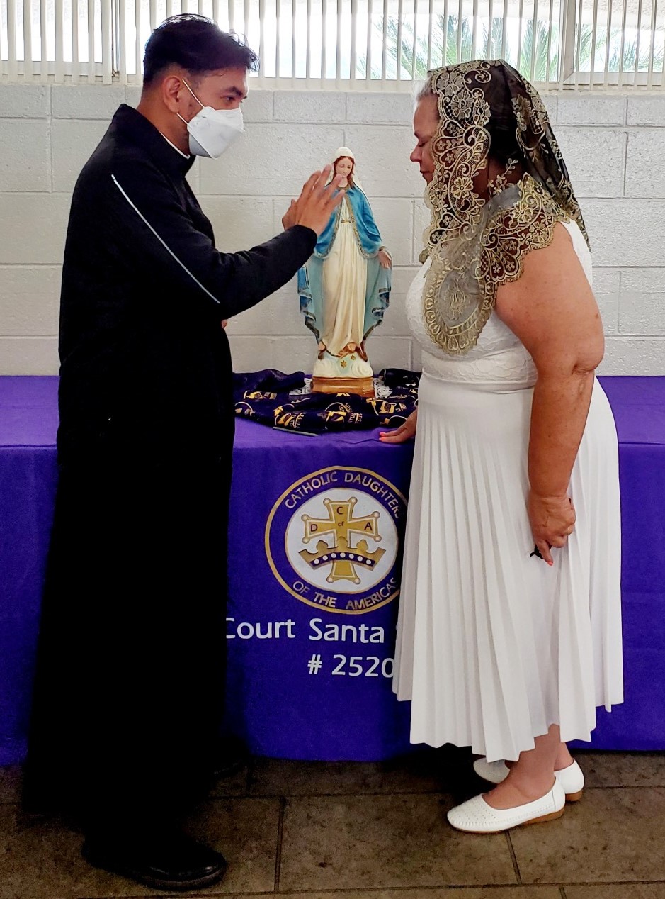 GOLDEN ROBE CEREMONY – Catholic Daughters of the Americas California ...